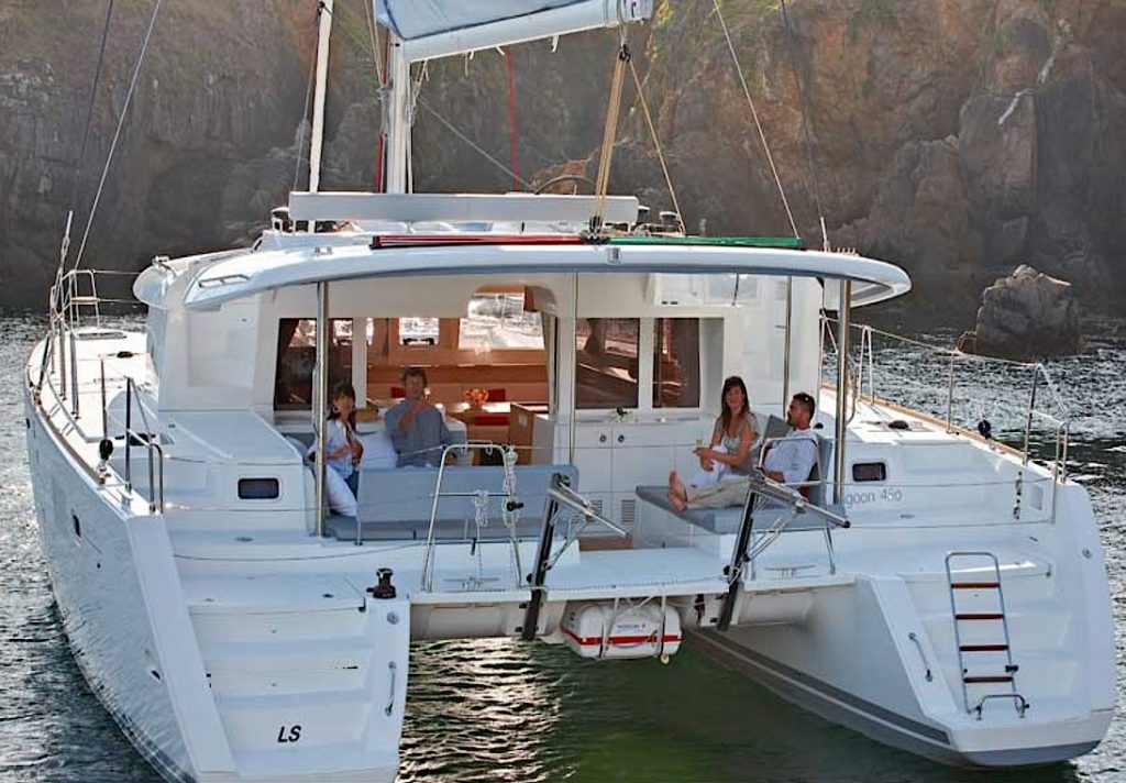 45' LAGOON CATAMARAN - Sunshine Boating